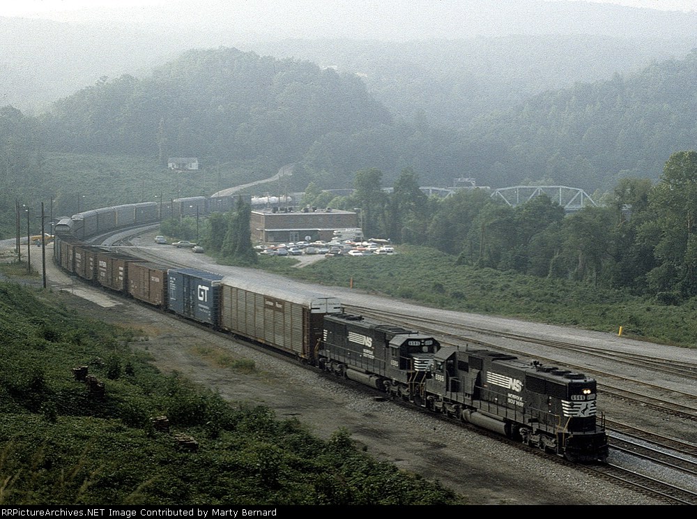 NS 6566 and 6585, a Foggy Morning